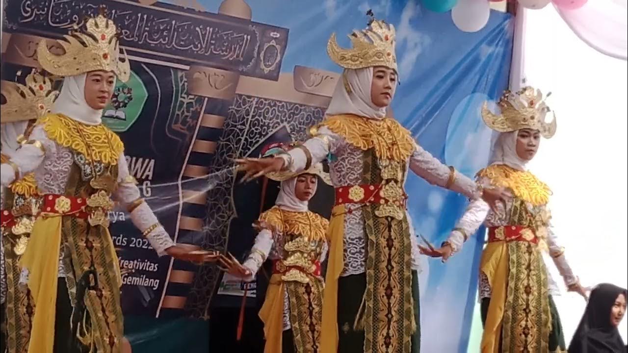 Tarian penyambutan tamu kehormatan.@Haryadiyadi8616 - YouTube