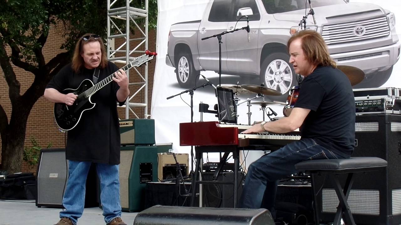 Dallas Guitar Show Hall Of Fame Clint Strong & Eric Scortia ODE to ...