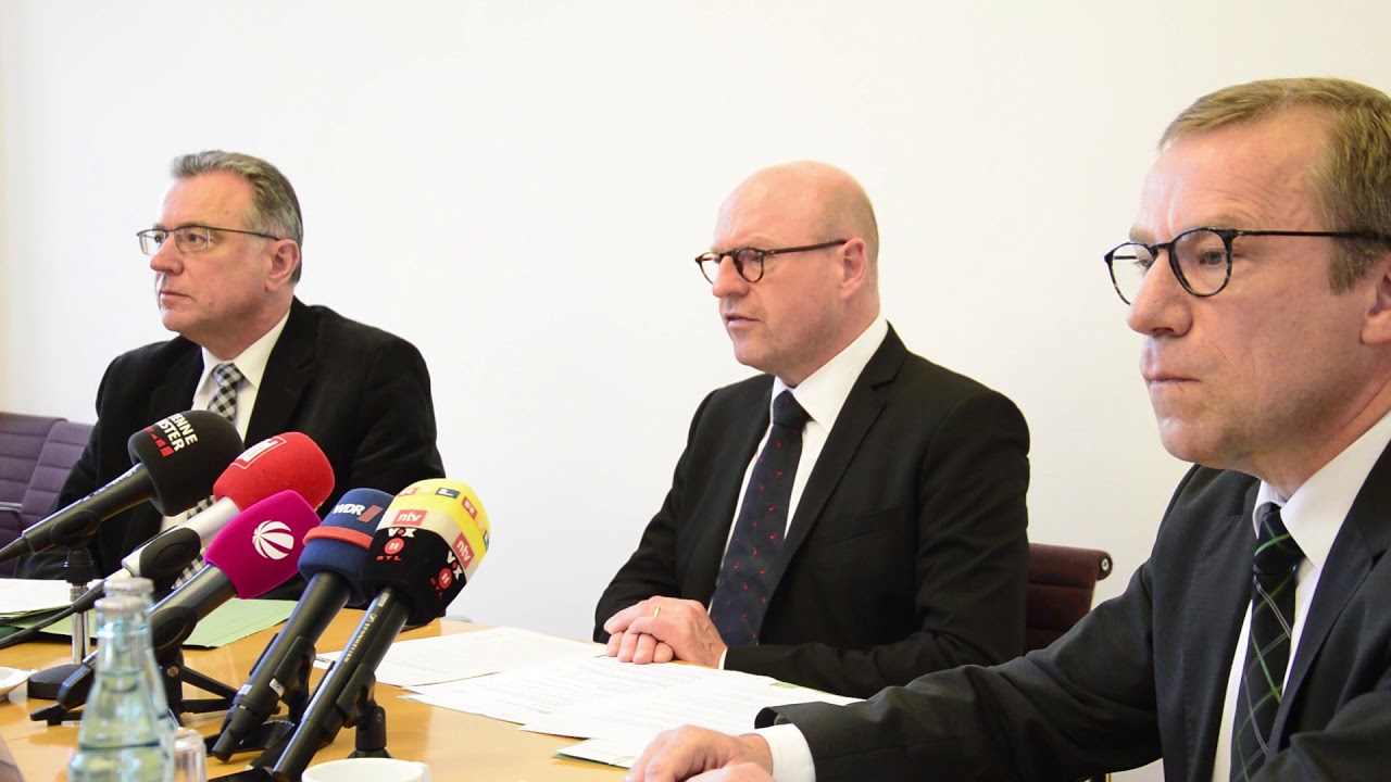 Münsters Oberbürgermeister Markus Lewe äußert sich zur Amokfahrt - YouTube