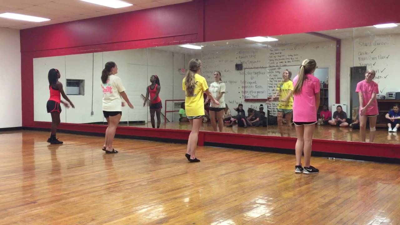 Hey Song Stand dance - YouTube