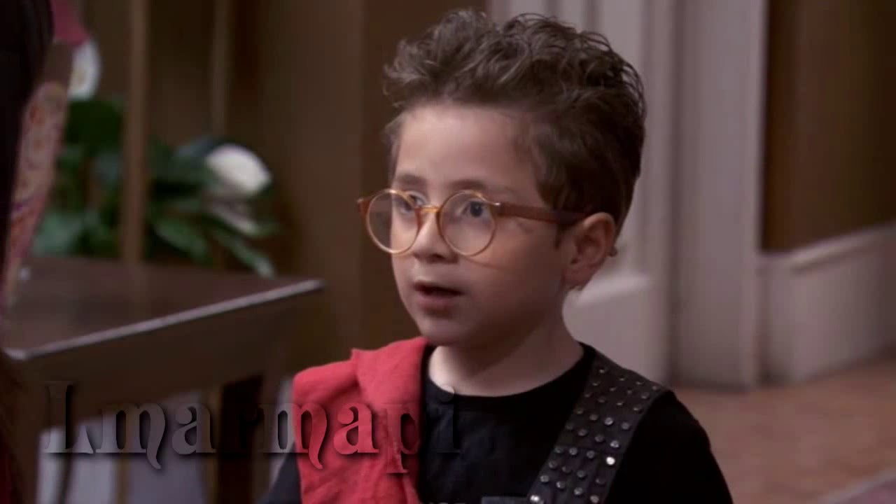 Morris trabaja de franelero - YouTube