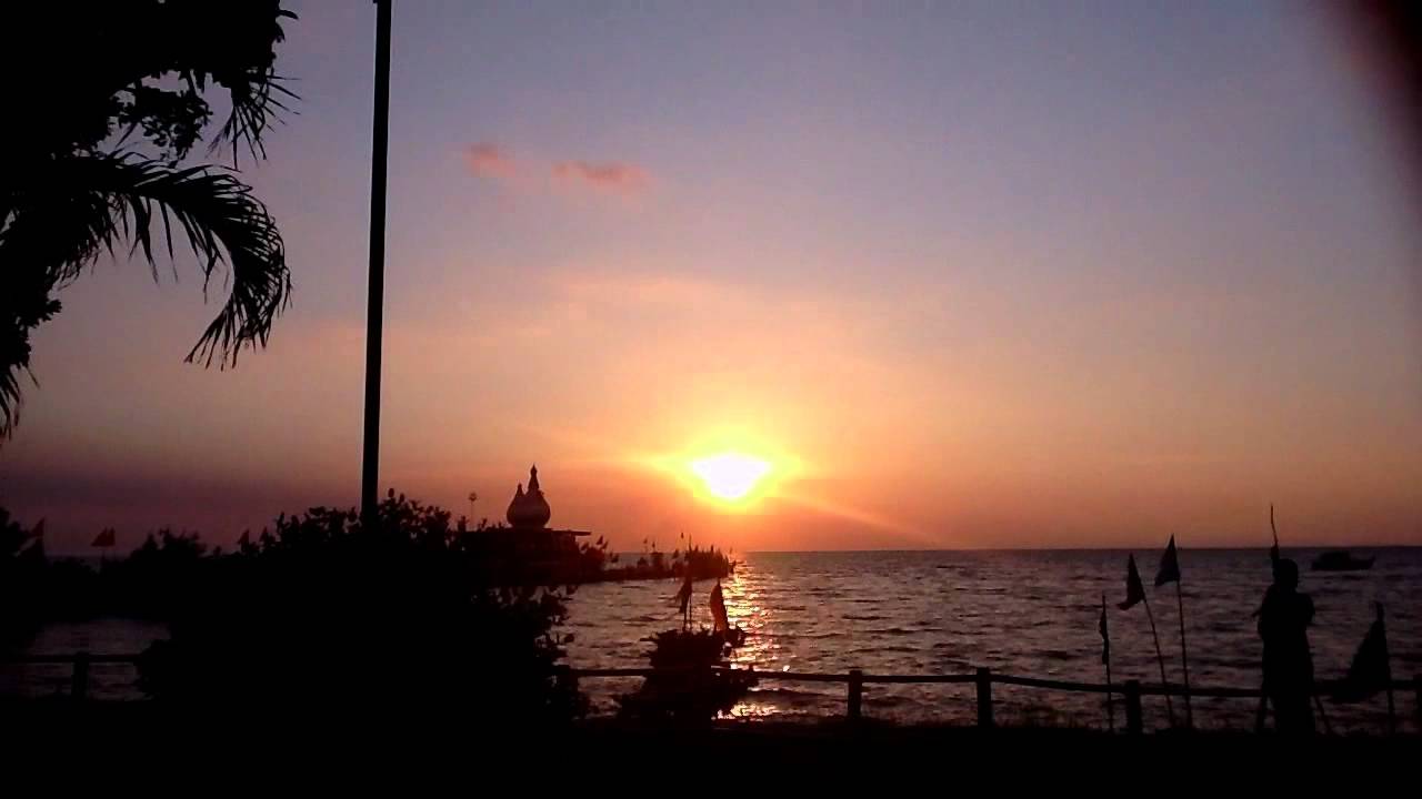 Waterloo, Sunset, 2011-09-03 6:46 pm - YouTube