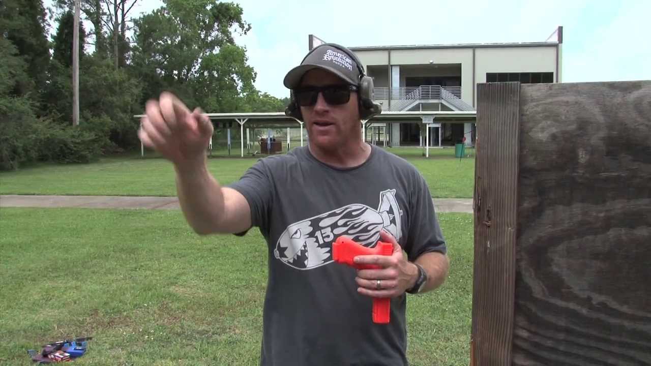 Kyle Defoor, of Defoor Proformance demostrates how to correctly work ...