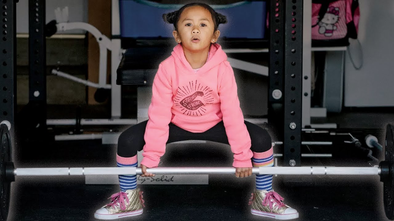 Meet the Littlest Powerlifter - Happy Luma - 5 Year Old Powerlifter ...