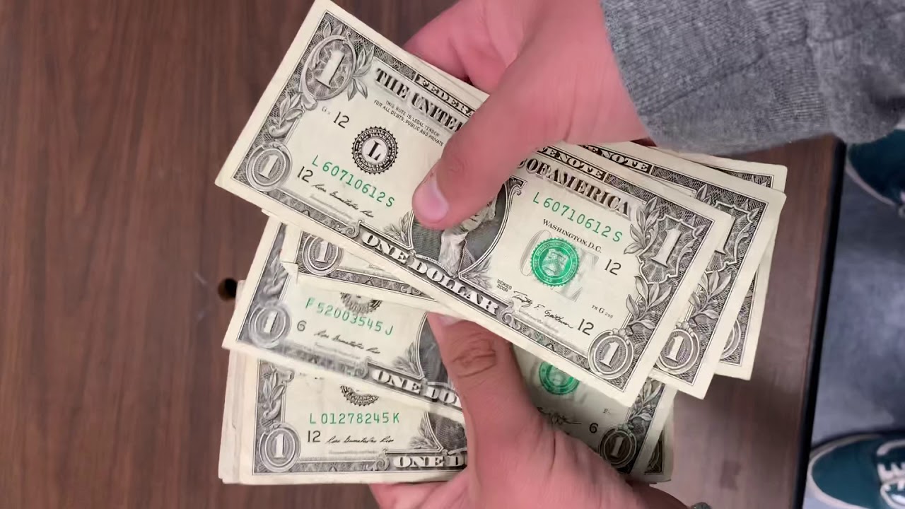 How to: Count large dollar bills - YouTube