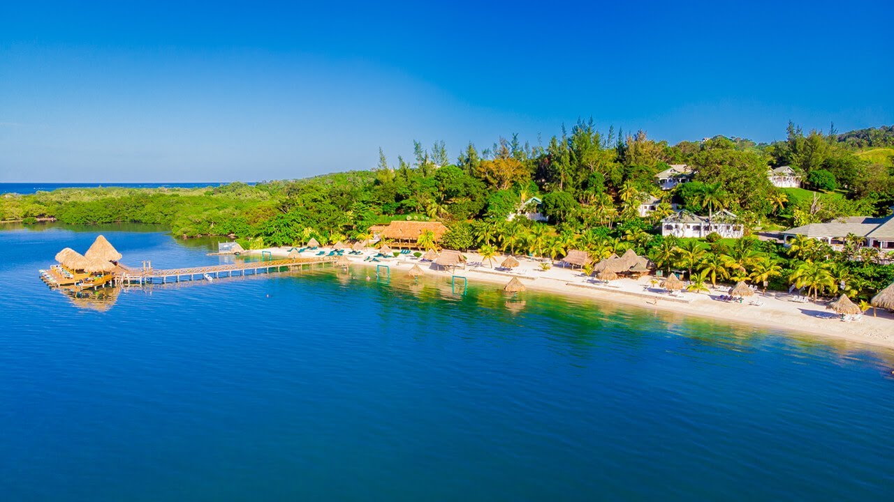 Turquoise Bay Dive & Beach Resort, Roatán, Honduras - YouTube
