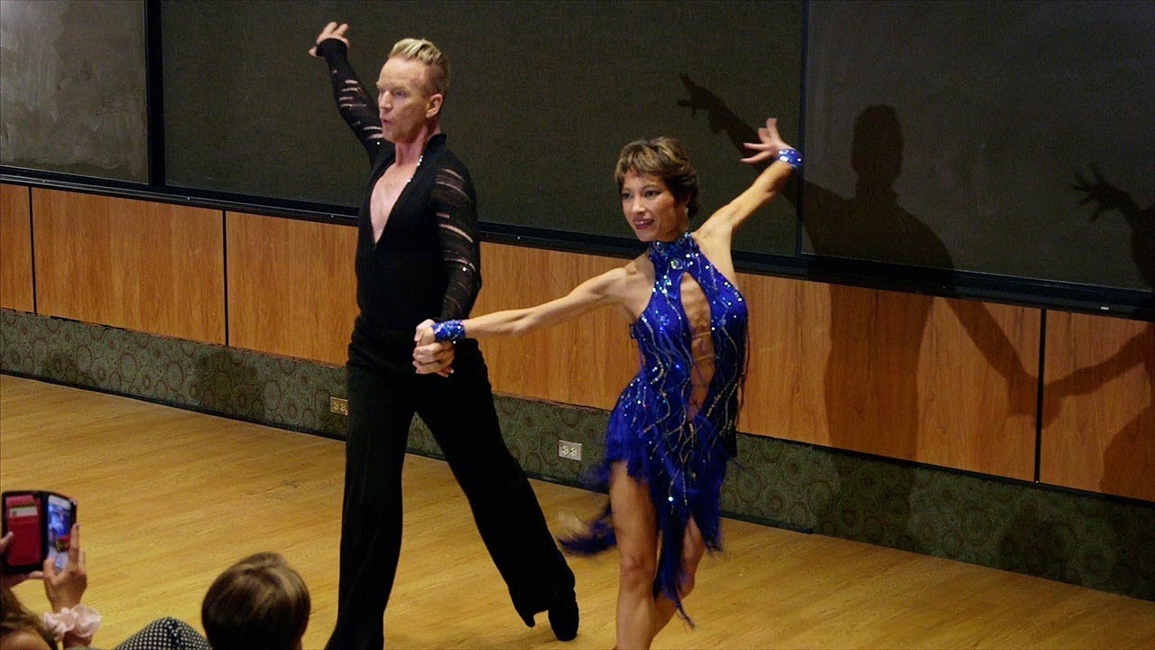 Cancer Survivor Celebrates by Dancing with Scripps Doctor - YouTube
