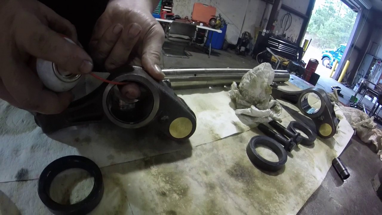 ISX Engine re build PT52 rockers 02 by Rawze - YouTube