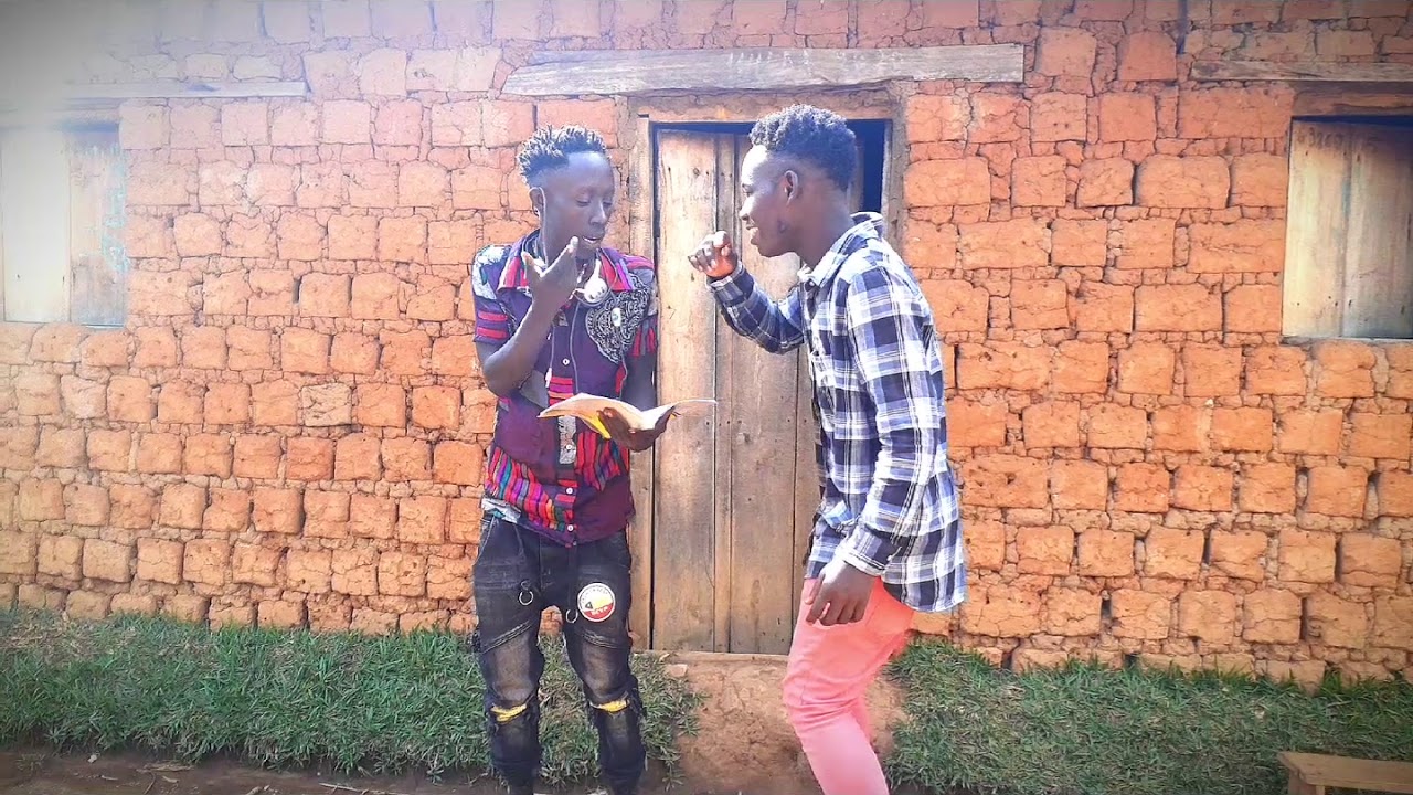 1+1 comedie: joe-dan 86 - YouTube