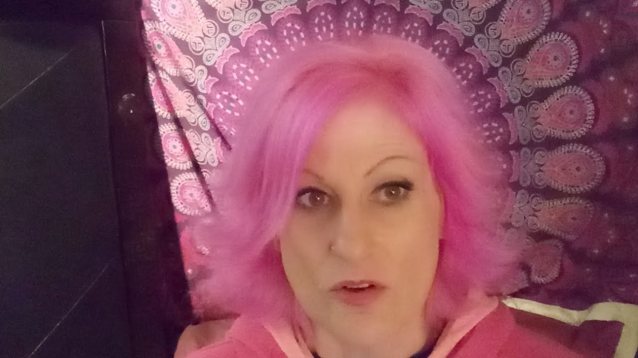 Psychic Reading By Two Amazing Psychics - YouTube