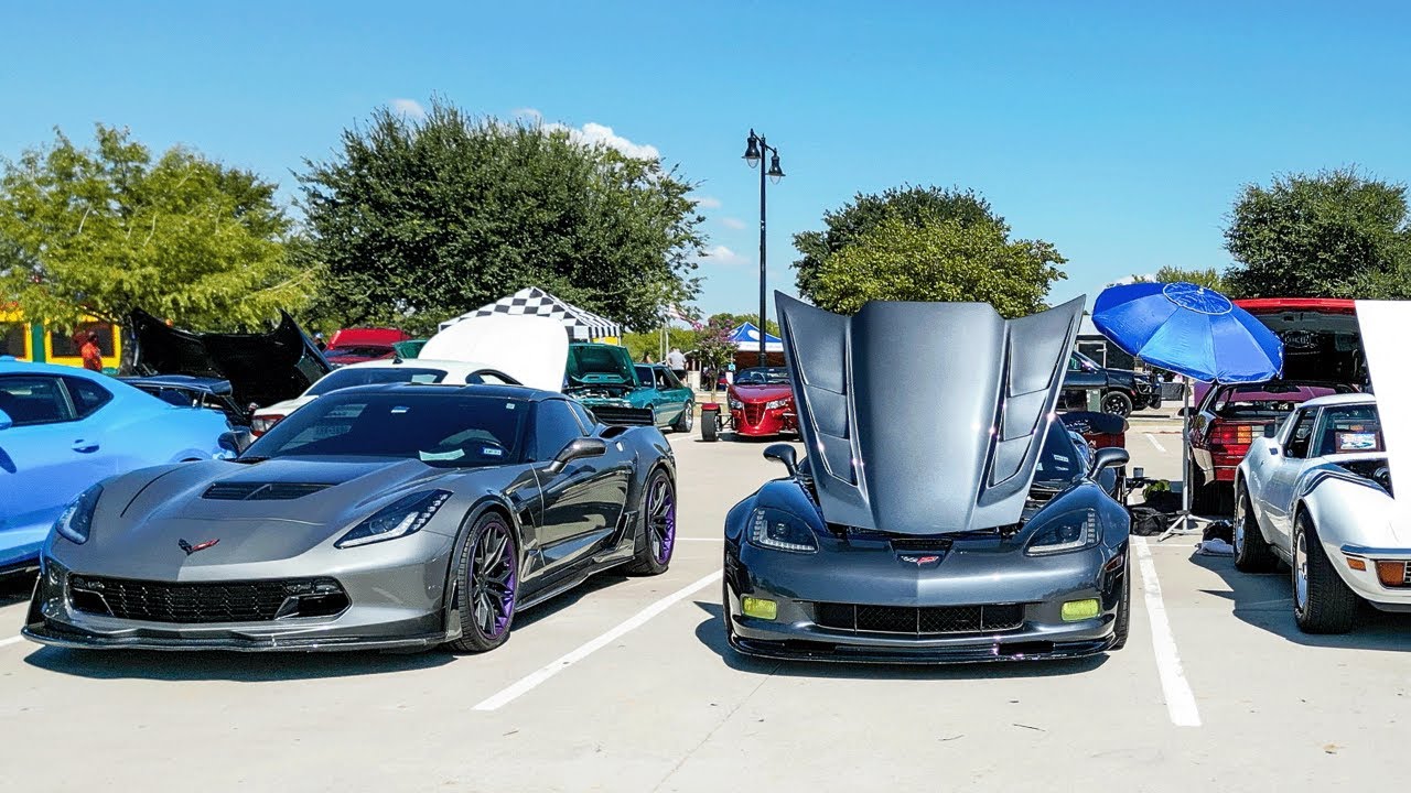 These AMAZING Corvettes DOMINATE a Car Show! - YouTube