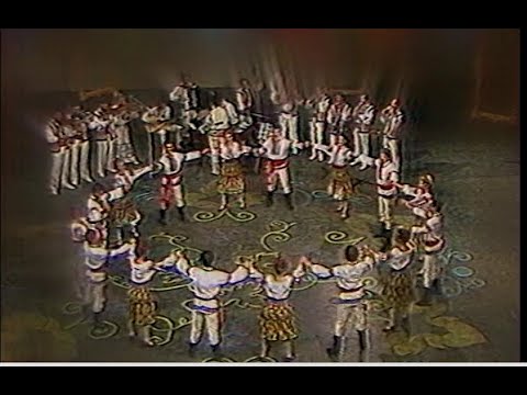 🇲🇩 Veselia Folk Dance Assembly, Moldova, Father's Momento, 1990 💃