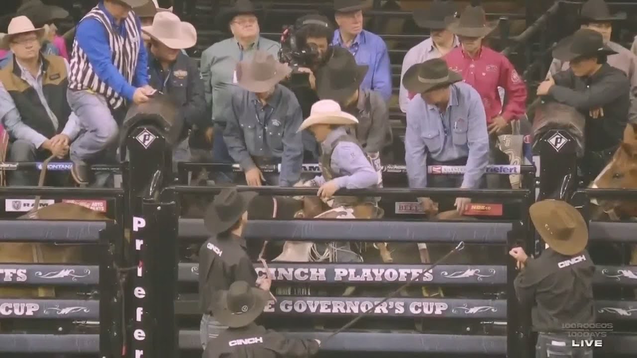 Three Hills Rodeo’s Ronnie - YouTube