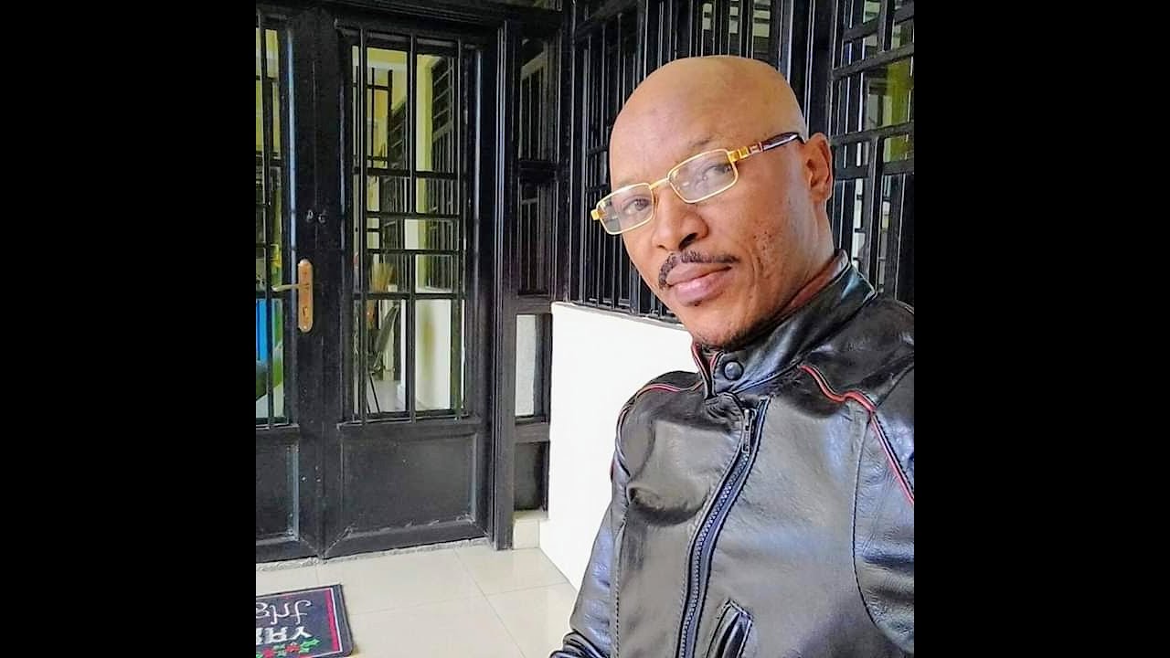 JERRY KAKYA LOUANGE NON STOP POUR CHRIST - YouTube