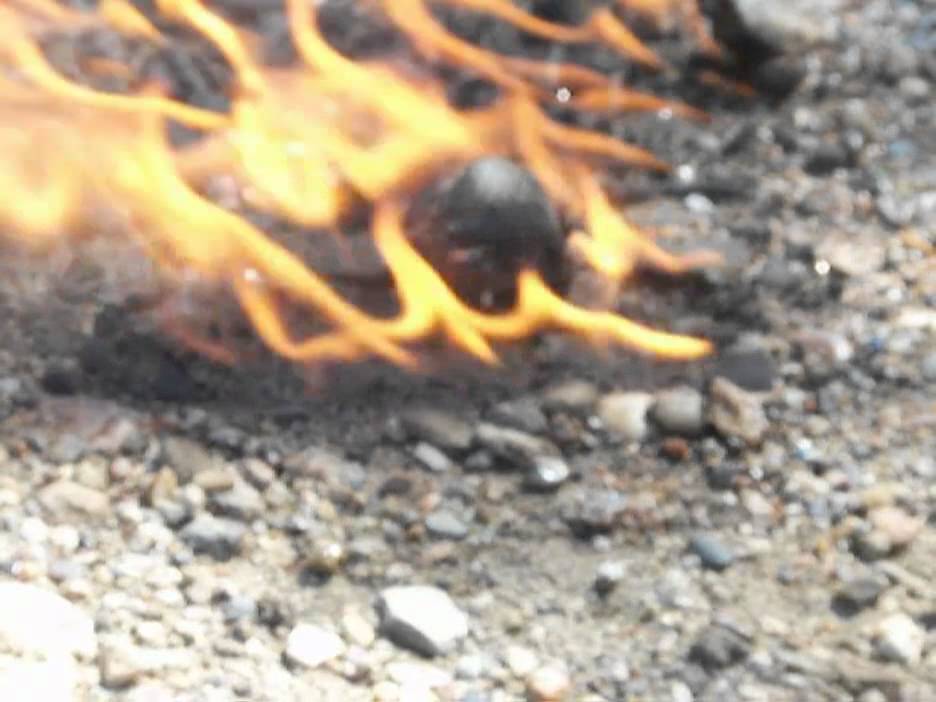 Burning Things (07): Golf Ball - YouTube