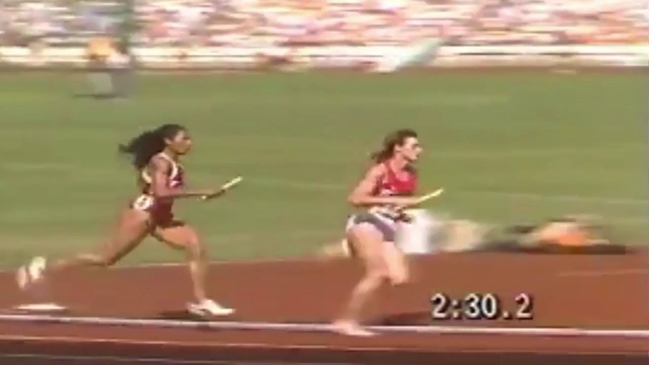 1988 Olympic Women s 4x400 Relay World Record American Record YouTube 1988 Olympic Women s 4x400 Relay World Record American Record YouTube