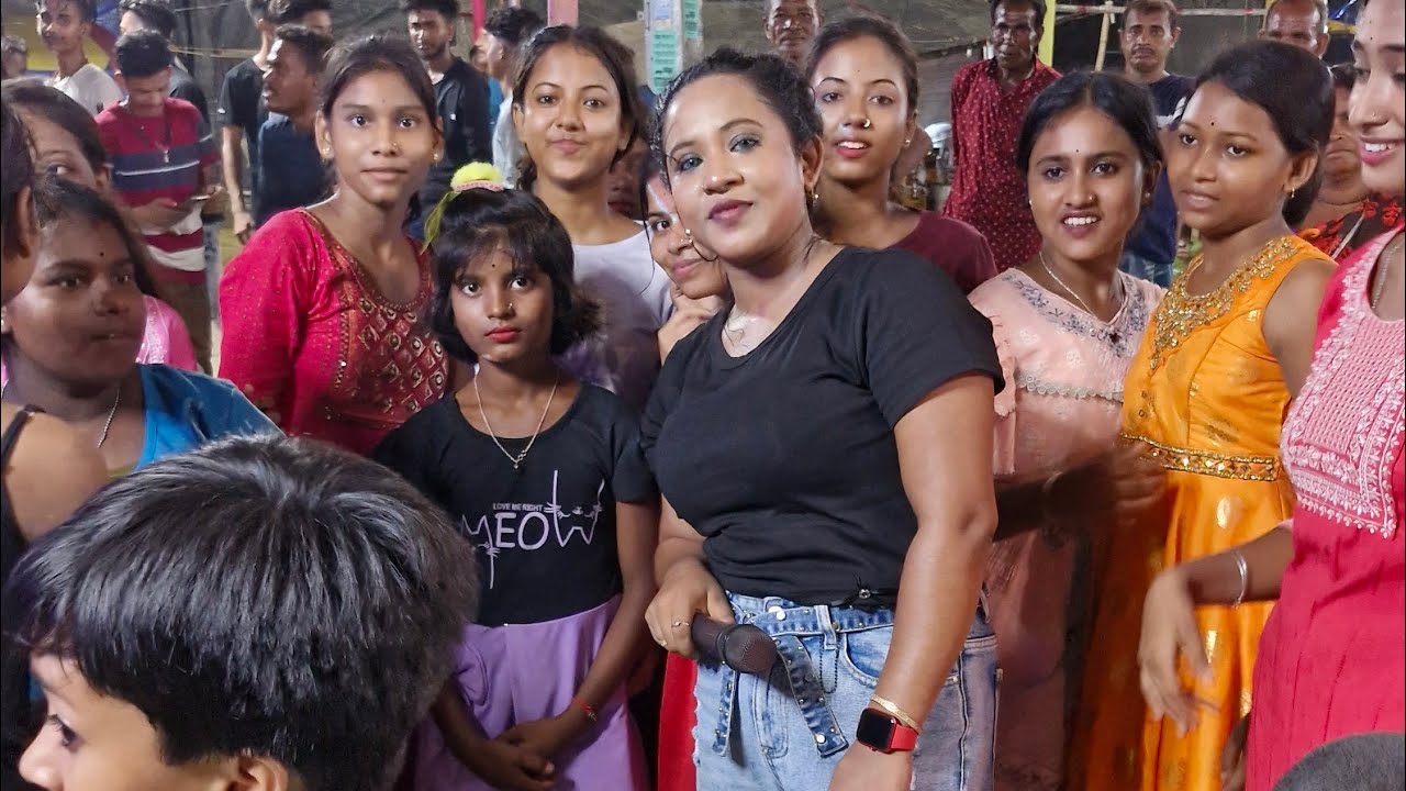 PRIYANKA ACHARJEE LIVE STAGE COVER : LAYLA - YouTube