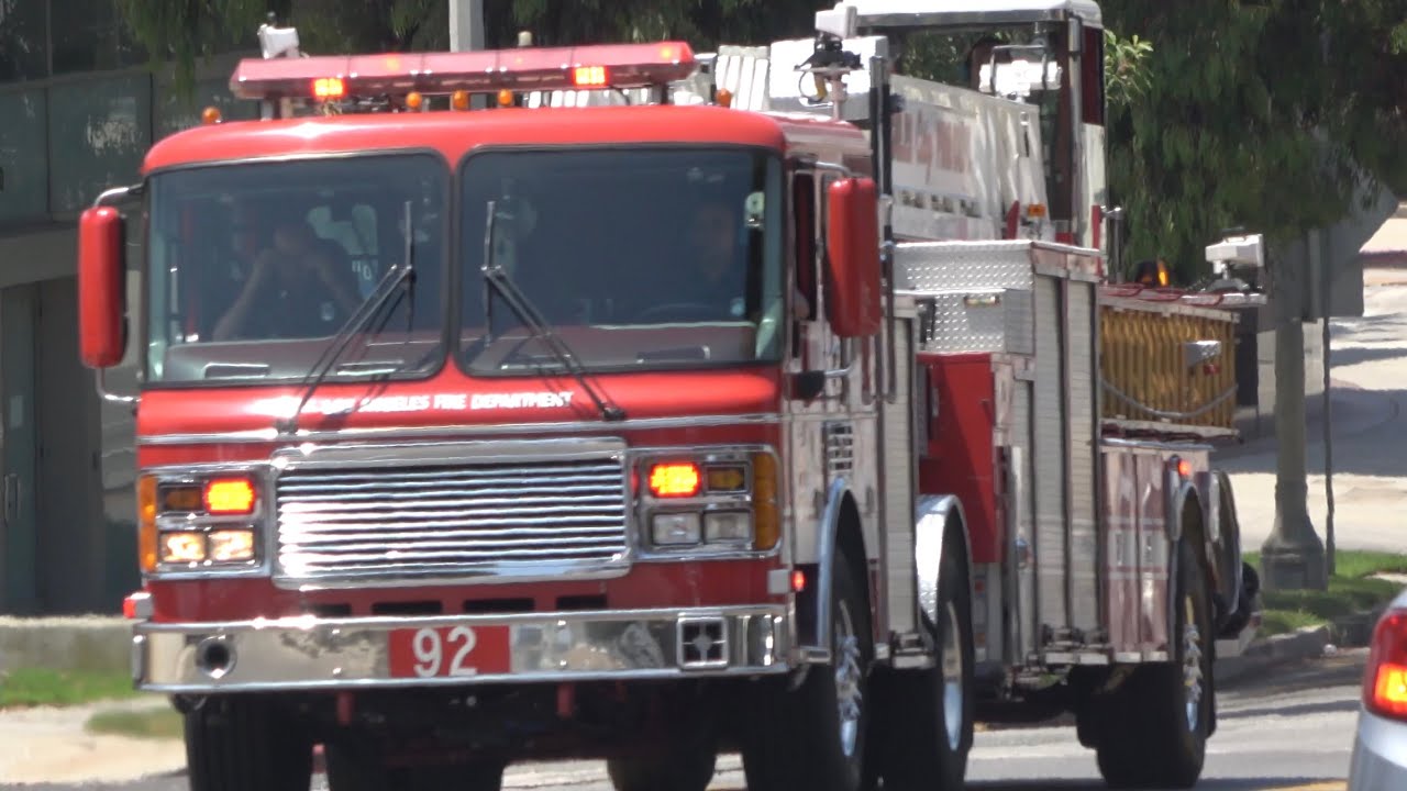 LAFD Light Force 92 Responding (both reserves) - YouTube