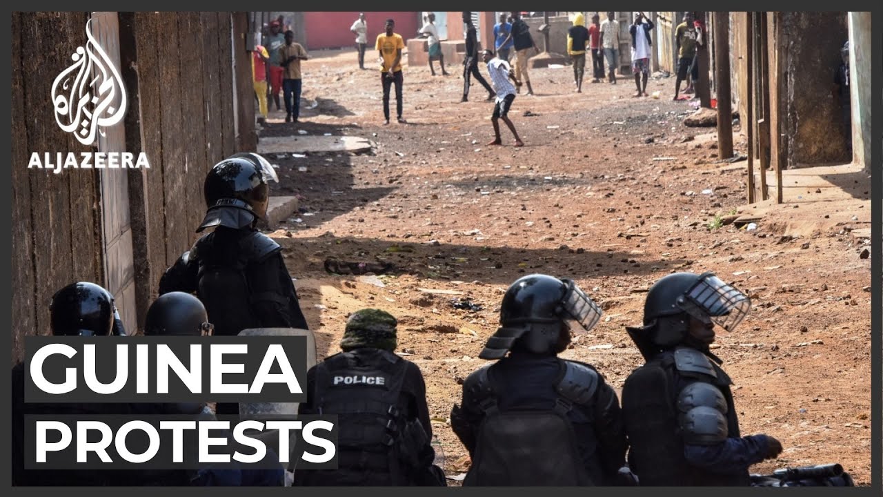 Guinea protests: one dead in anti-gov't demonstration - YouTube