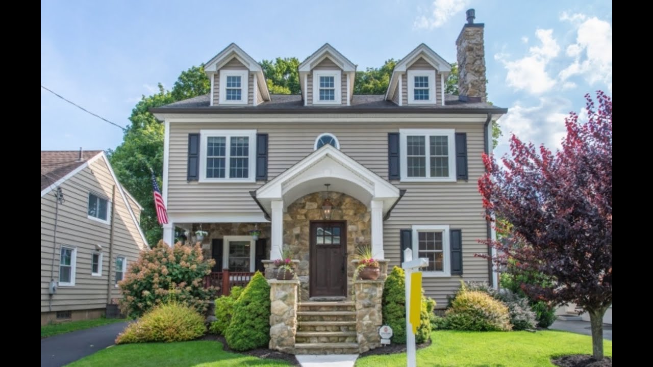 Home at 17 Kennedy Rd - Video Tour Presented by Donna Lerner - YouTube