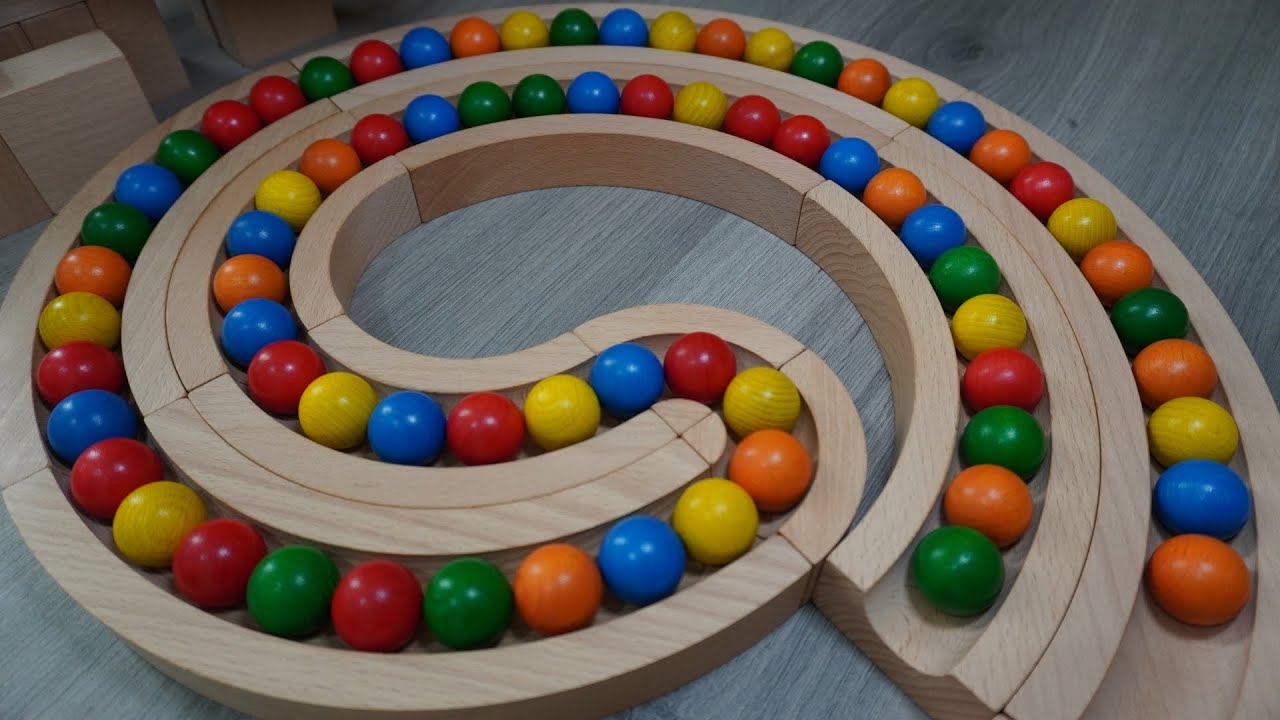MARBLE RUN WOODEN TRACK COLORED BALLS RUN! - YouTube