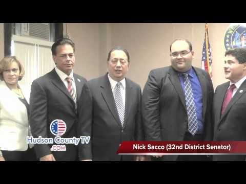 Mayor Felix Roque endorses Freeholder Jose Munoz - YouTube