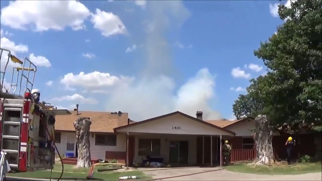 Edmond, OK Fire Department on Scene of a Structure Fire 7/19/17 - YouTube