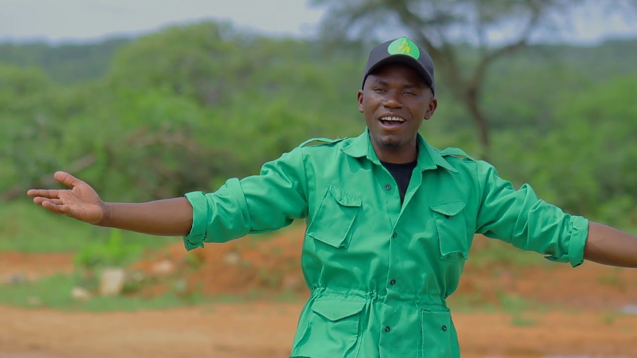 MAGUFURI UNATOSHA MP MSANII ROHO YAPAKA 0719143461 OFFICIAL VIDEO - YouTube