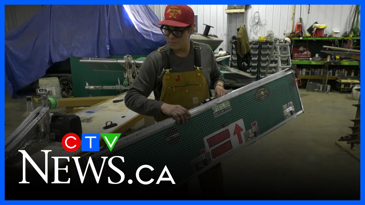 Saskatchewan farmer designs combine drop pan system - YouTube