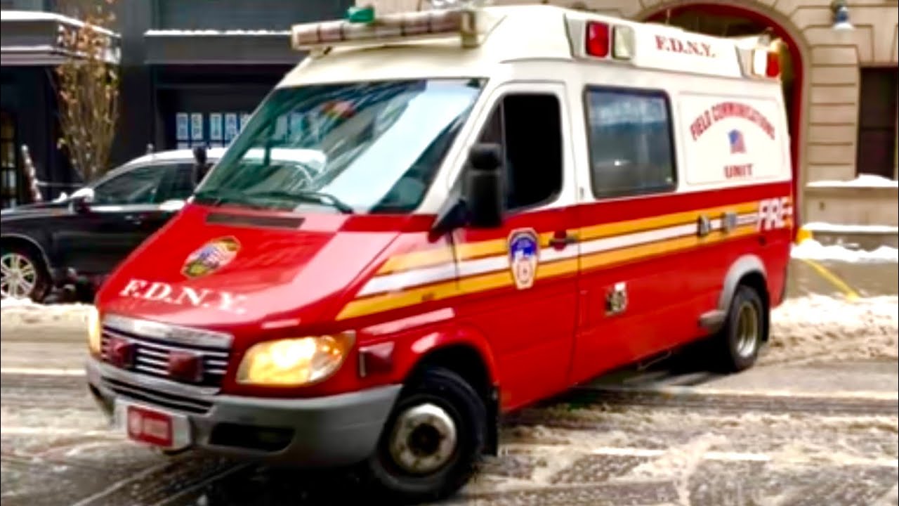 🌟 SUPER RARE 🌟 FDNY Field Com 2 Responding during Snow Storm Orlena ...