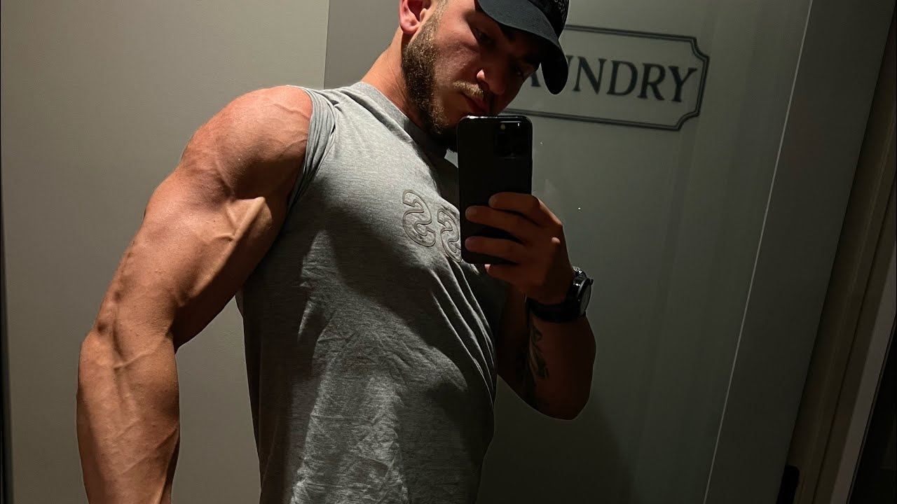 How to build a great physique with bad genetics - YouTube