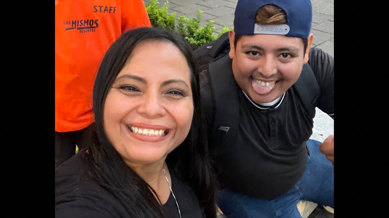 LA MINI COCO está en vivo DESDE LA PLAZA LIBERTAD - YouTube