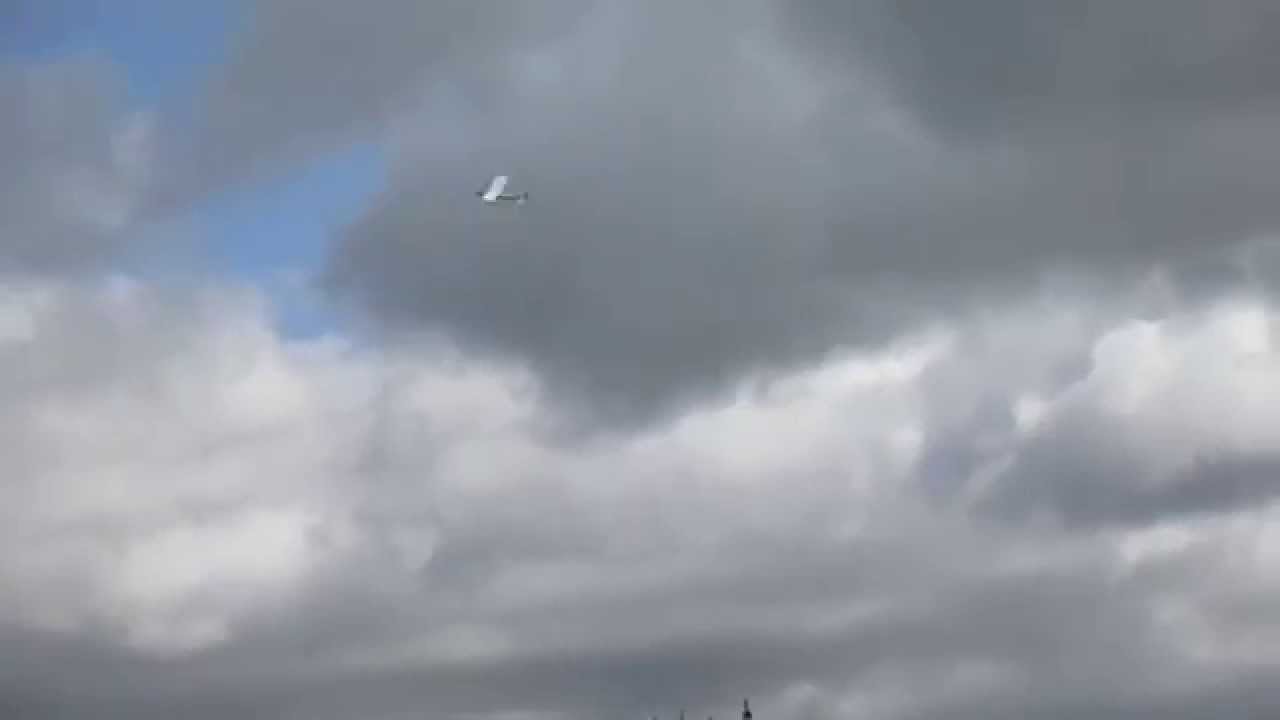 Great Planes PT40 Trainer demo flight - YouTube