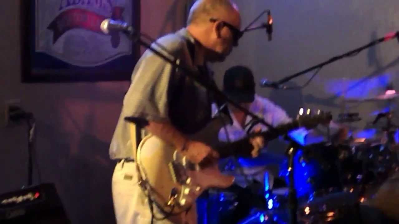 Jammin Geno ( The sky is crying ) - YouTube