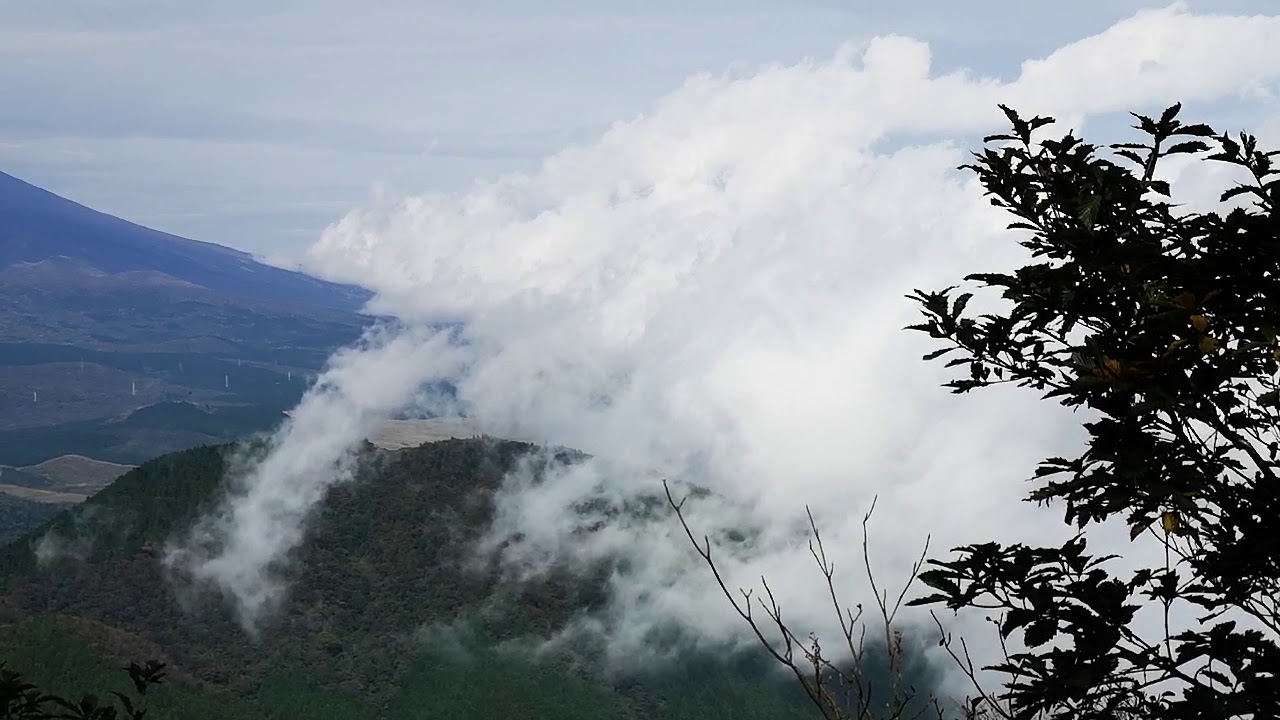 Clouds on Mt Ashitaka - YouTube