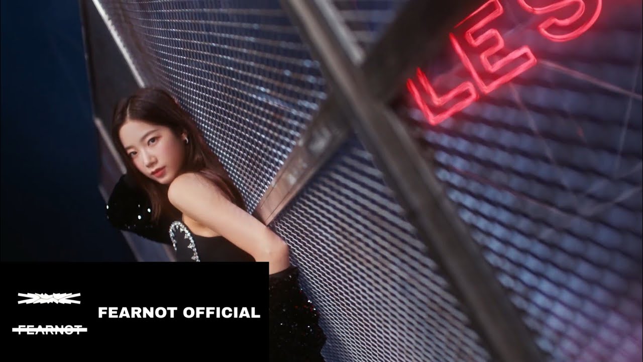 STARiLIGHT (스타리빛) 'FEARLESS' MV Teaser - YouTube