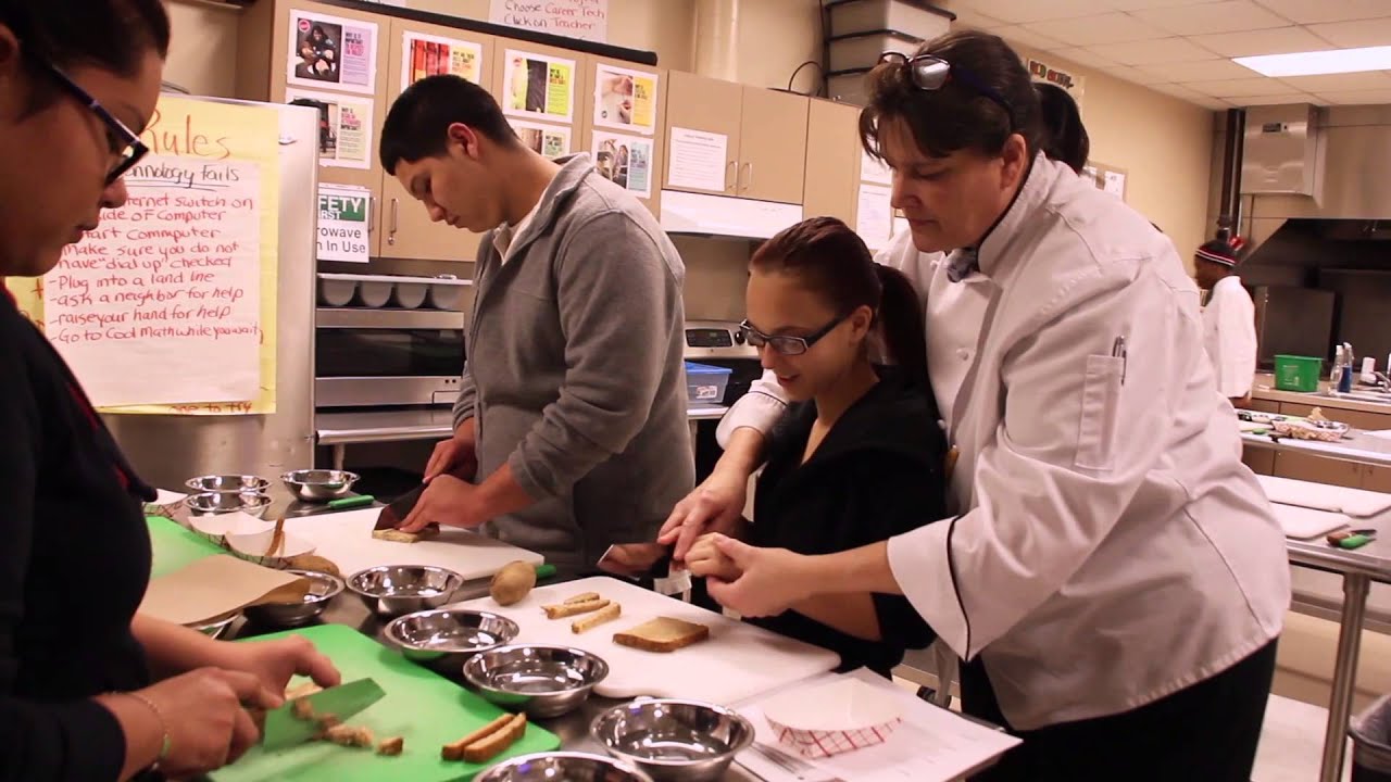 Carrie Snyder Renfro: Stars of Education 2014 - YouTube