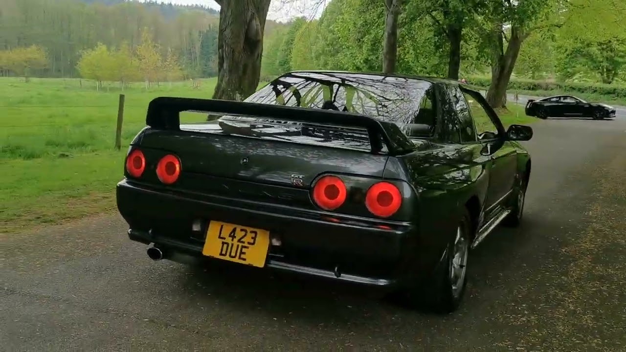 Nissan skyline R32 GTR TOTALLY OEM - YouTube