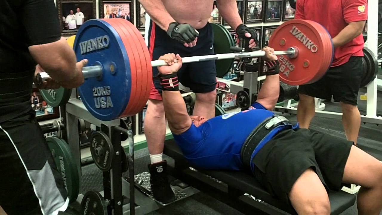 Jeff Hunter bench press 260kg #1 6 25 2012 - YouTube