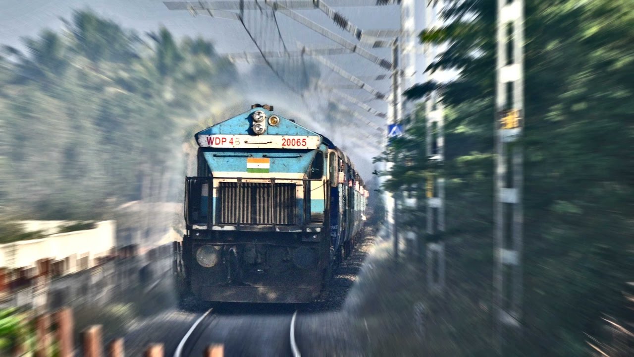 "20065" powers Legendary UDYAN Express - Indian Railways - YouTube