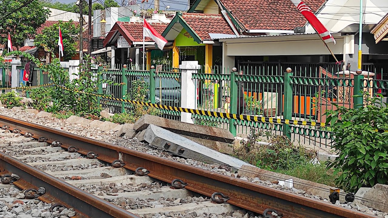 Apa Lagi Ini? Update Proyek Baru di Pinggir Jalan Rel Daop 9 Jember # ...