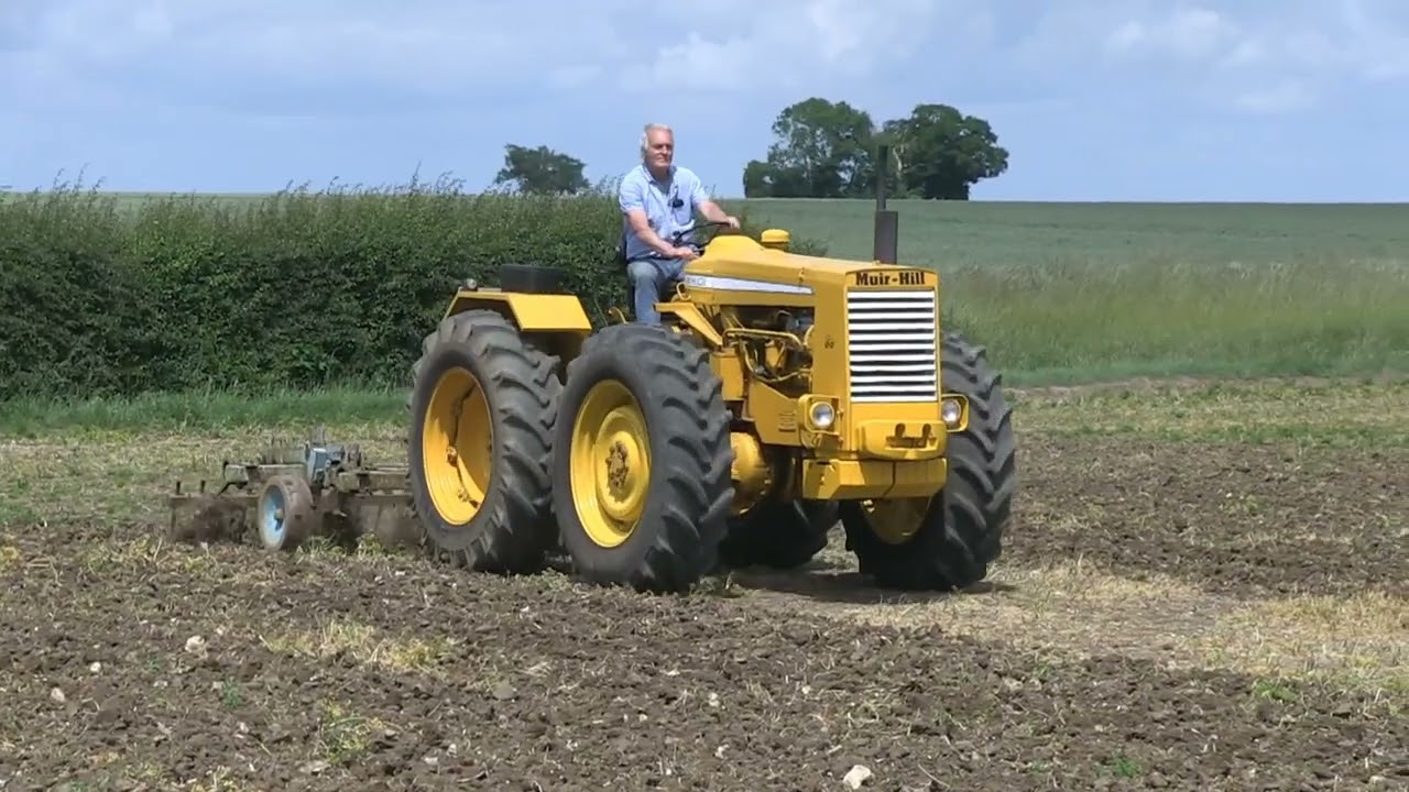 MUIR HILL 101 AND CULTIVATOR - YouTube