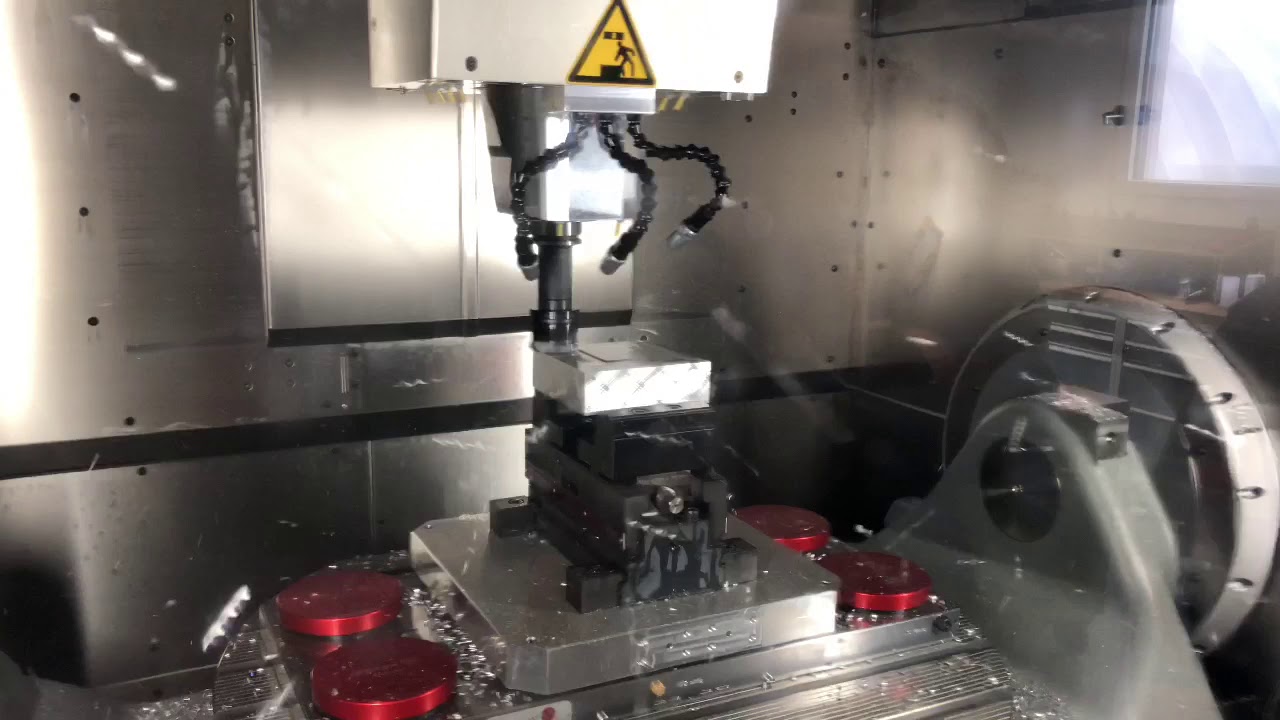 Hermle C-650 - YouTube