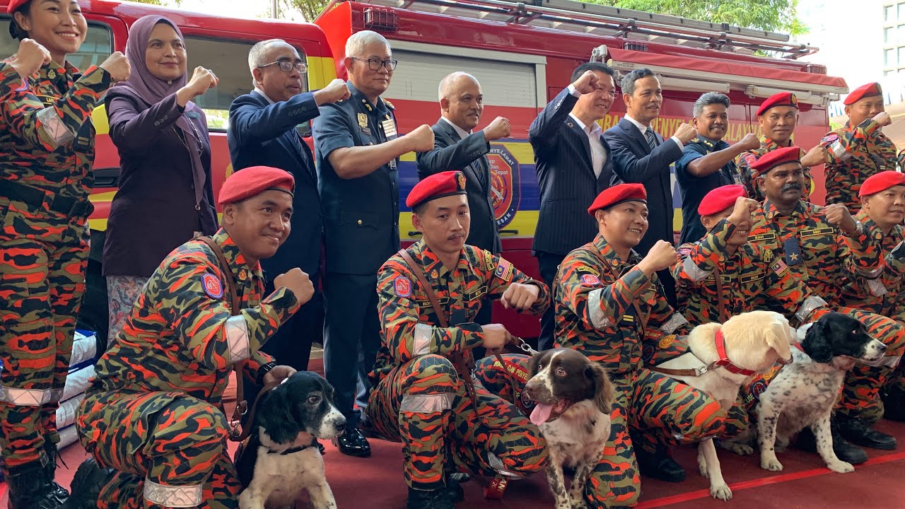 Anjing pengesan K9 Bomba terima anugerah operasi SAR tanah runtuh ...