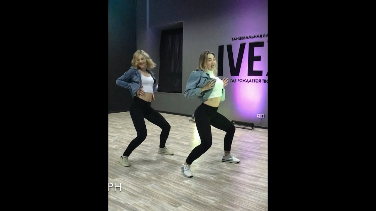 Nicky Jam, J Balvin - X, by Valeriya Steph - YouTube