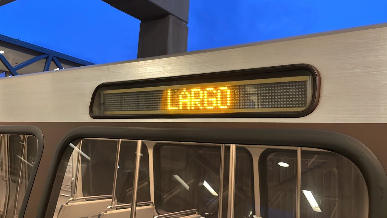 WMATA Subway: Alstom 6k Series ⚪️Silver Line⚪️ Train from Ashburn to ...