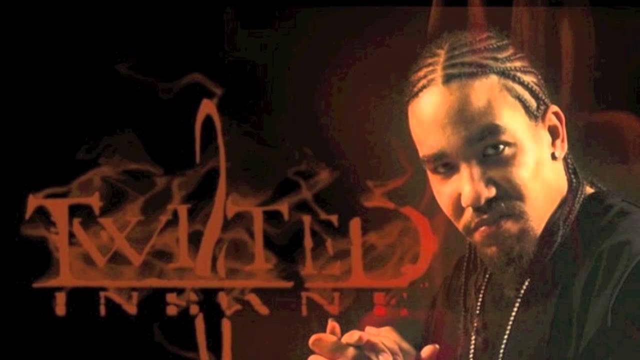 Twisted insane - Venom LYRICS - YouTube