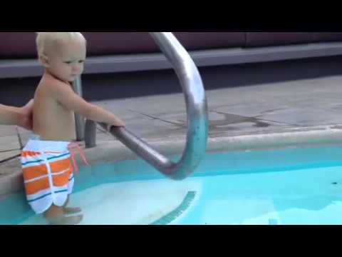 Raye's birthday: 1st pool!!!
