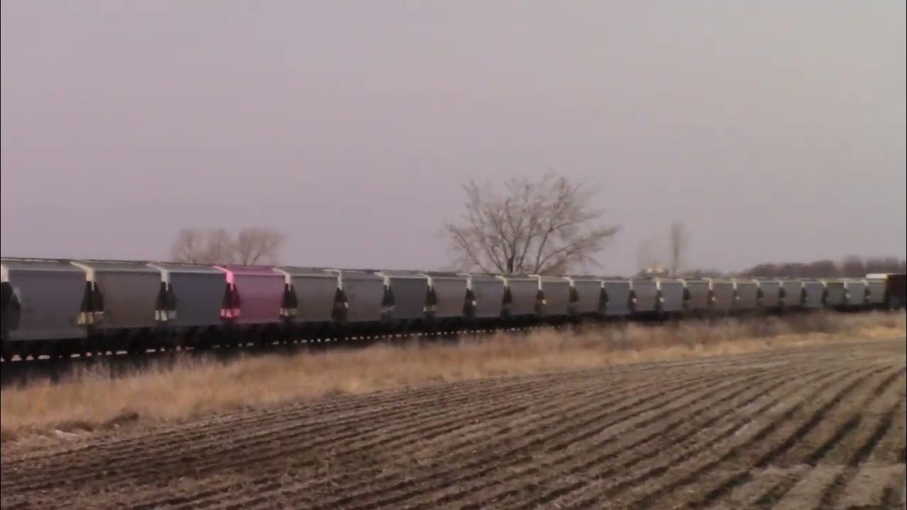 Sweeping the Shabbona Curve!! BNSF #8356 Pulls Hopper Cars East on the Aurora Subdivision ...