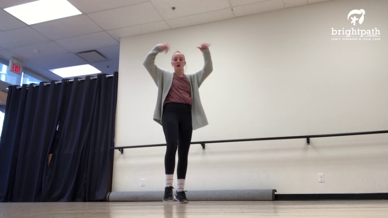 Easy Kids Dance Class: Clapping & Dancing! - YouTube